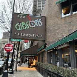 GIBSONS BAR & STEAKHOUSE - Updated August 2025 - 2925 Photos & 2783 ...
