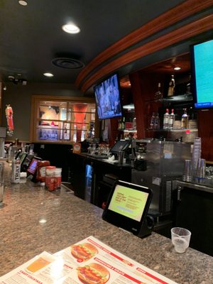 RED ROBIN GOURMET BURGERS AND BREWS - Updated December 2025 - 206 ...