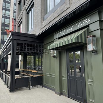 LITTLE WEST TAVERN - Updated November 2024 - 187 Photos & 78 Reviews ...