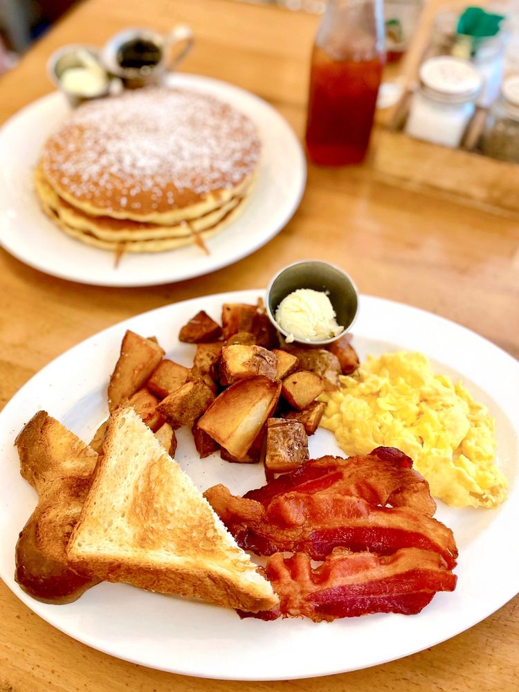 MASON’S RESTAURANT & GROCERY - 129 Photos & 78 Reviews - 111 N Sycamore ...