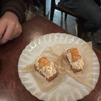 LITTLE WATER - Updated November 2025 - 136 Photos & 48 Reviews - 261 S ...