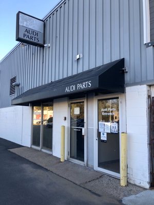 HOFFMAN AUDI OF EAST HARTFORD - Updated January 2026 - 15 Photos & 83 ...