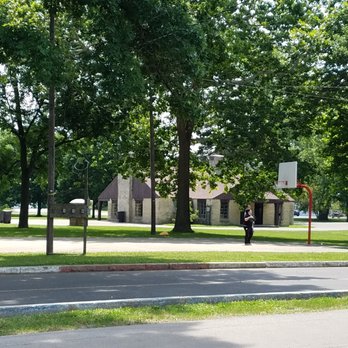 MCCULLOCH PARK - Updated December 2025 - 16 Photos - Corner of North ...