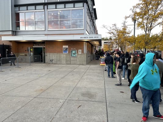 STAGE AE - Updated July 2024 - 932 Photos & 202 Reviews - 400 N Shore ...