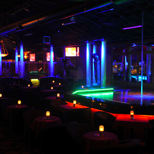 THE PENDULUM CLUB SOUTH - Updated May 2025 - 8101 Airport Blvd, Houston ...
