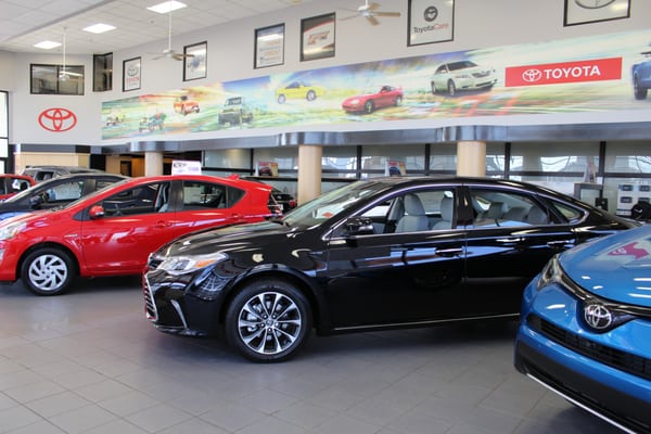 KERRY TOYOTA - Updated November 2025 - 58 Photos & 111 Reviews - 6050 ...