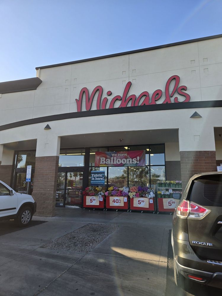 MICHAELS - Updated December 2025 - 51 Photos & 58 Reviews - 285 N ...