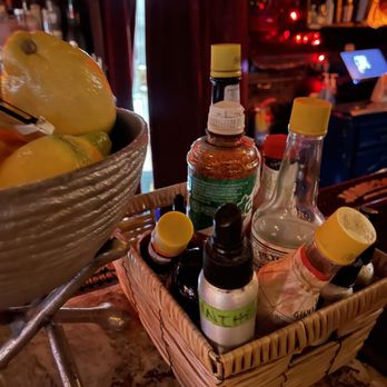 R BAR - Updated October 2025 - 338 Photos & 697 Reviews - 3331 W 8th St ...