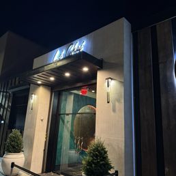 LE CHAI - Updated January 2026 - 217 Photos & 96 Reviews - 1904 Utica ...