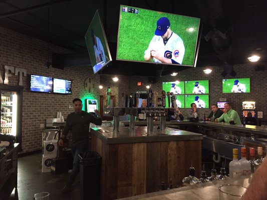 THE DRAFT SPORTS BAR & GRILL - 10 Photos & 59 Reviews - 5180 Hickory ...