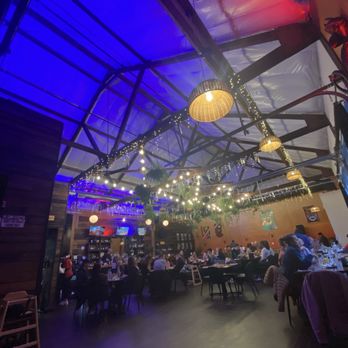 AKADI PDX - Updated January 2025 - 514 Photos & 355 Reviews - 1001 SE ...