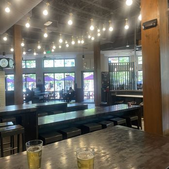 AVANTI FOOD & BEVERAGE - Updated August 2024 - 409 Photos & 232 Reviews ...