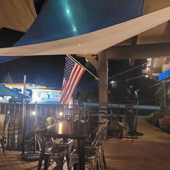 COLD WATER BREWERY AND GRILL - Updated September 2024 - 1434 Photos ...