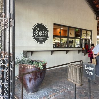 SEIS KITCHEN - 828 Photos & 929 Reviews - 130 S Avenida Del Convento ...