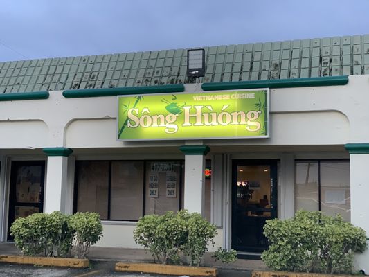 SONG HUONG - Updated December 2025 - 12 Photos - S Marine Corps Dr ...