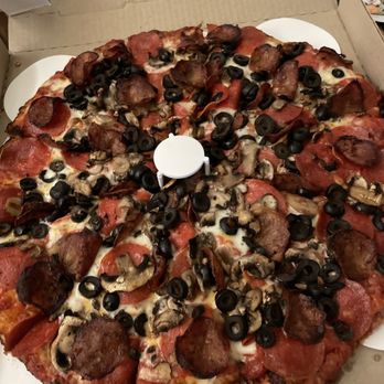 TOPPERS PIZZA PLACE - Updated December 2024 - 400 Photos & 679 Reviews ...