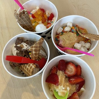 FROYOZ - Updated August 2025 - 60 Photos & 55 Reviews - 2607 US-17 Bus ...