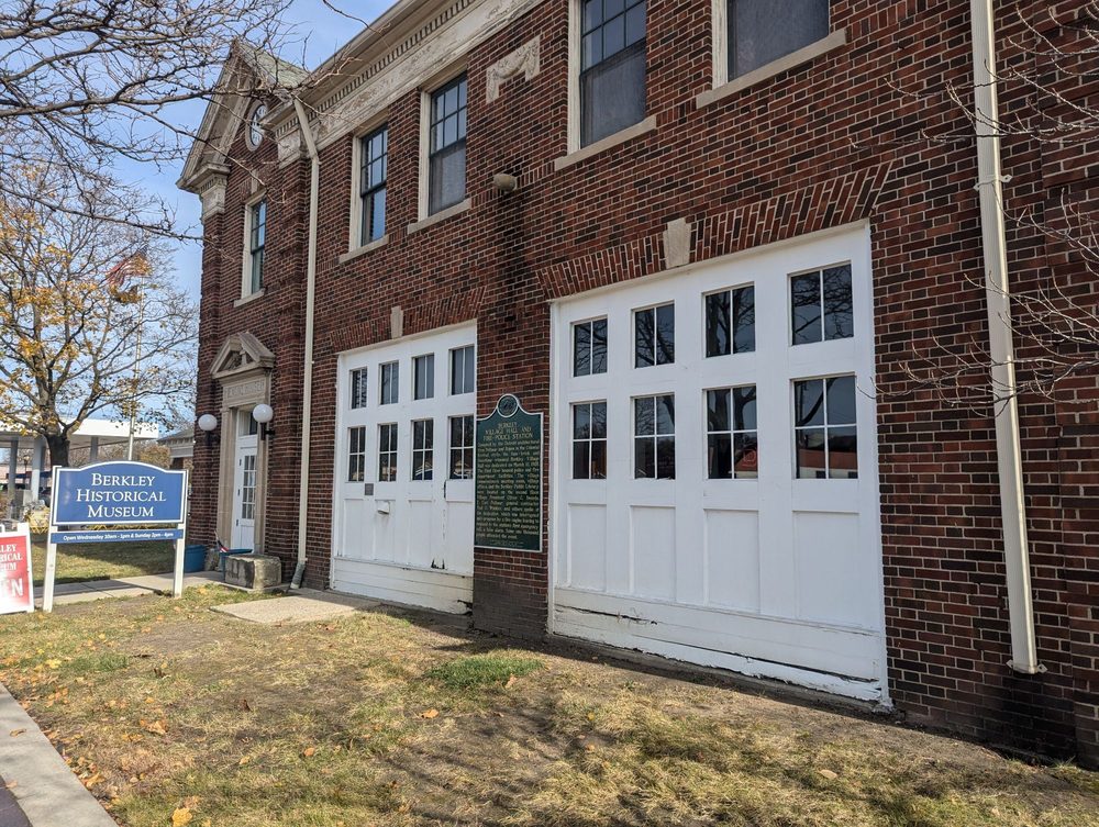 BERKLEY HISTORICAL MUSEUM - Updated December 2025 - 52 Photos - 3338 ...