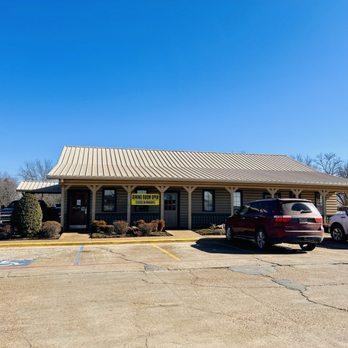 CATFISH KING RESTAURANT OF PARIS - Updated December 2025 - 31 Photos ...