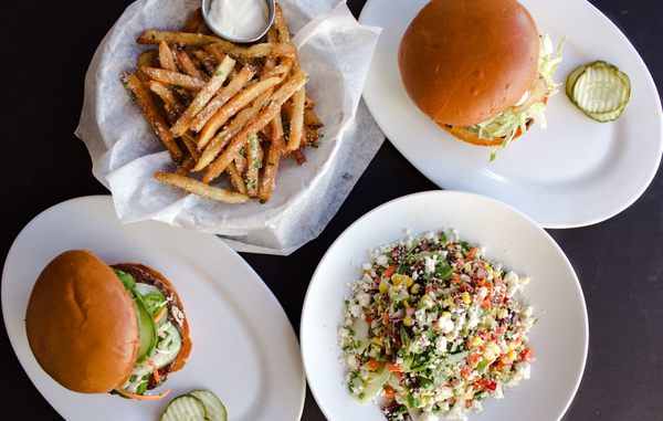 ZINBURGER - Updated December 2025 - 626 Photos & 824 Reviews - 6390 E ...