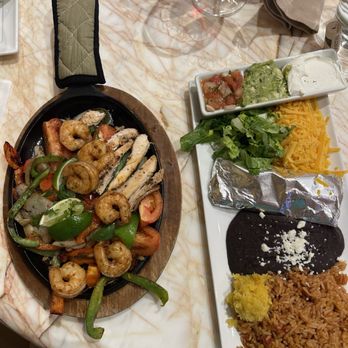 BISCOTTI’S - Updated June 2024 - 928 Photos & 568 Reviews - 2707 S ...