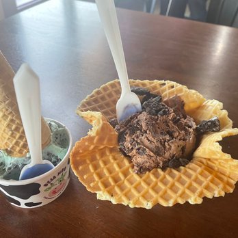 DEJA MOO CREAMERY & COFFEE - Updated June 2025 - 54 Photos & 44 Reviews ...
