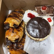 RANDAZZO PASTRY SHOP & BAKERY - 96 Photos & 193 Reviews - 611 US Hwy ...