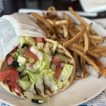 YANNI’S GYRO EXPRESS CAFE - Updated September 2025 - 168 Photos & 222 ...
