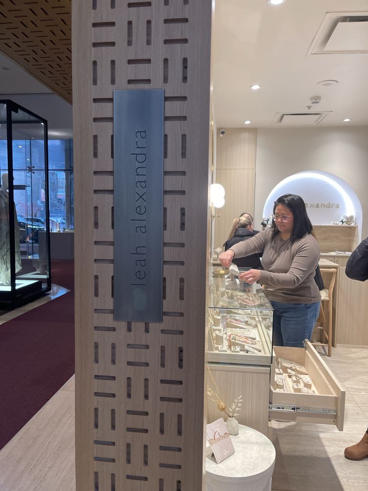 LEAH ALEXANDRA - Updated December 2025 - 188 University Avenue, Toronto ...