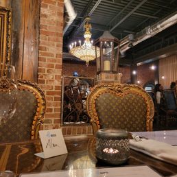 LE MOO - Updated January 2026 - 1648 Photos & 1001 Reviews - 2300 ...