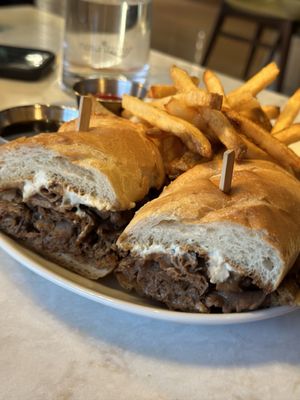 11TH POST ON QUEEN - Updated May 2024 - 20 Photos & 16 Reviews - 135 ...