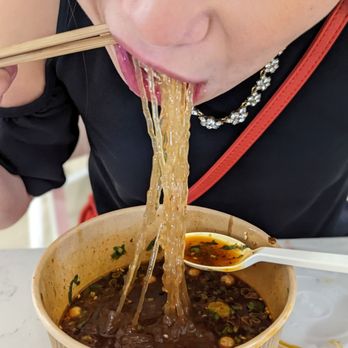 BINGZ CRISPY BURGER - Updated October 2025 - 136 Photos & 16 Reviews ...