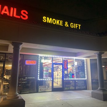 HAPPY DAZE SMOKE & VAPE - Updated December 2025 - 70 Photos & 30 ...