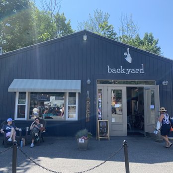 BACKYARD COFFEEHOUSE & EATERY - Updated December 2024 - 98 Photos & 190 Reviews - 178 Main St ...