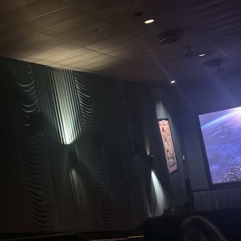 REGAL MACARTHUR CENTER - Updated December 2025 - 164 Photos & 132 ...