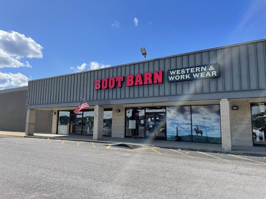 BOOT BARN - Updated May 2025 - 39 Photos - 240 Long Hollow Pike ...