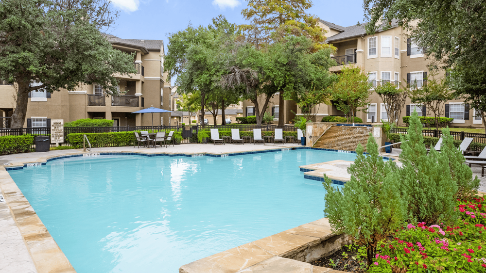 WADE CROSSING APARTMENT HOMES - Updated October 2025 - 144 Photos & 10 ...