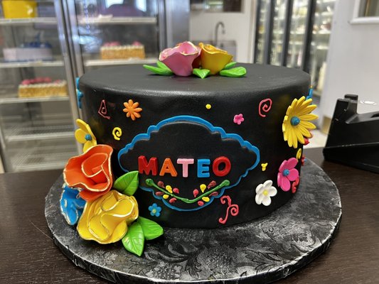 LOTUS BAKERY - Updated January 2025 - 280 Photos & 280 Reviews - 200 N ...