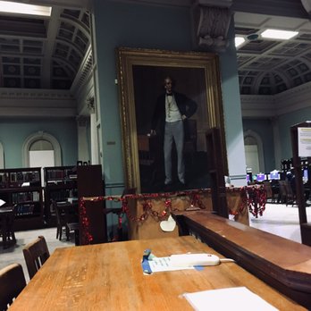 LYNN PUBLIC LIBRARY - Updated December 2025 - 17 Photos - 5 North ...