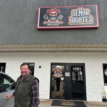 SR.BIGOTES - Updated August 2025 - 31 Photos & 16 Reviews - 1366 W ...