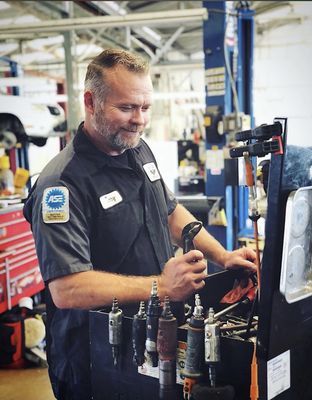 CAMBRIDGE AUTO CENTER - Updated December 2025 - 6410 S I35, New ...