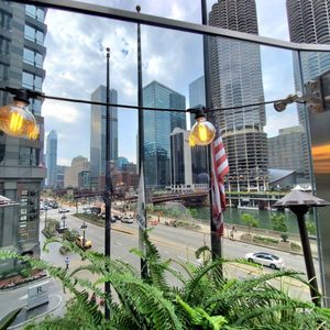 RAISED, AN URBAN ROOFTOP BAR - 666 Photos & 438 Reviews - 1 W Upper ...