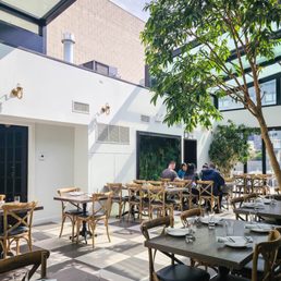 BIXI BEER - Updated January 2026 - 1129 Photos & 476 Reviews - 2515 N ...