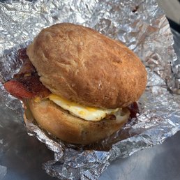 TREE TOWN CAFE - Updated April 2025 - 140 Photos & 116 Reviews - 745 ...