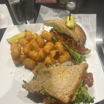 THE CAFÉ - Updated December 2025 - 900 Photos & 619 Reviews - 731 Brent ...