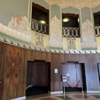 THE SENATOR THEATRE - Updated January 2026 - 88 Photos & 94 Reviews ...