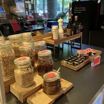 CITIZENM WASHINGTON DC CAPITOL HOTEL - Updated July 2024 - 155 Photos ...