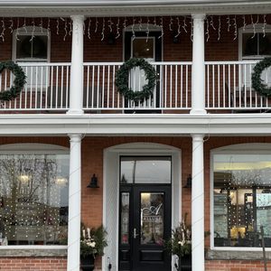 MAHOGANY SALON AND SPA - Updated October 2024 - 369 Napoleon Street ...