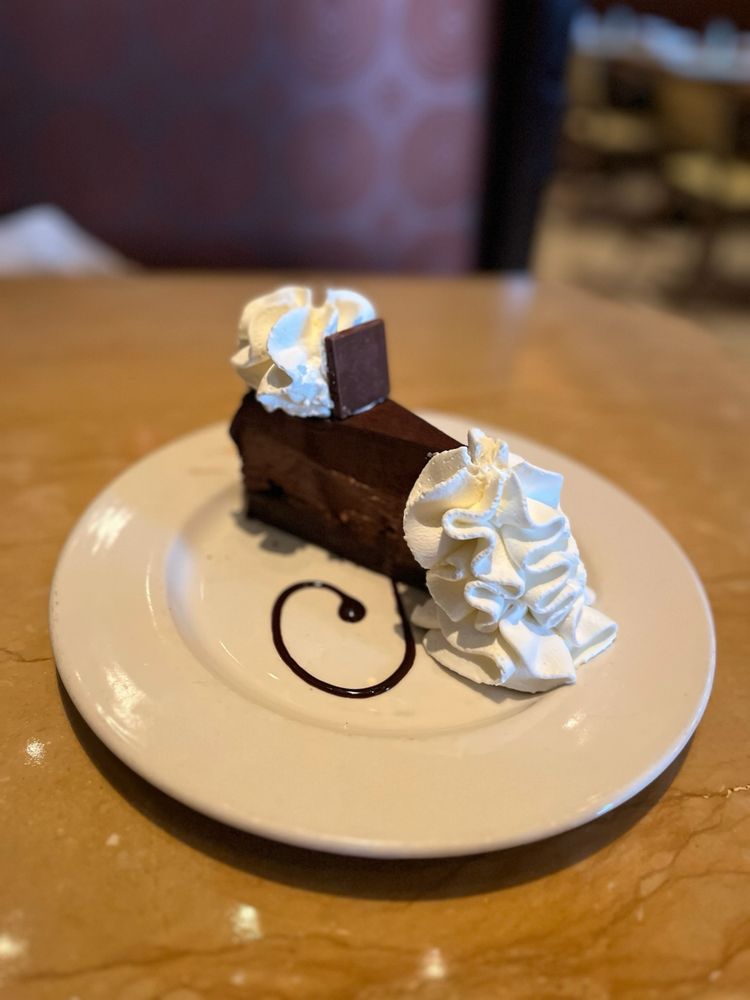 THE CHEESECAKE FACTORY - Updated December 2024 - 1324 Photos & 1013 ...