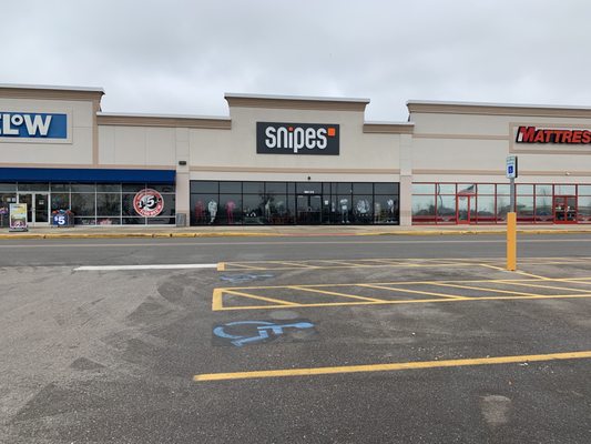 SNIPES - Updated December 2025 - 964 E Napier Ave, Benton Harbor ...